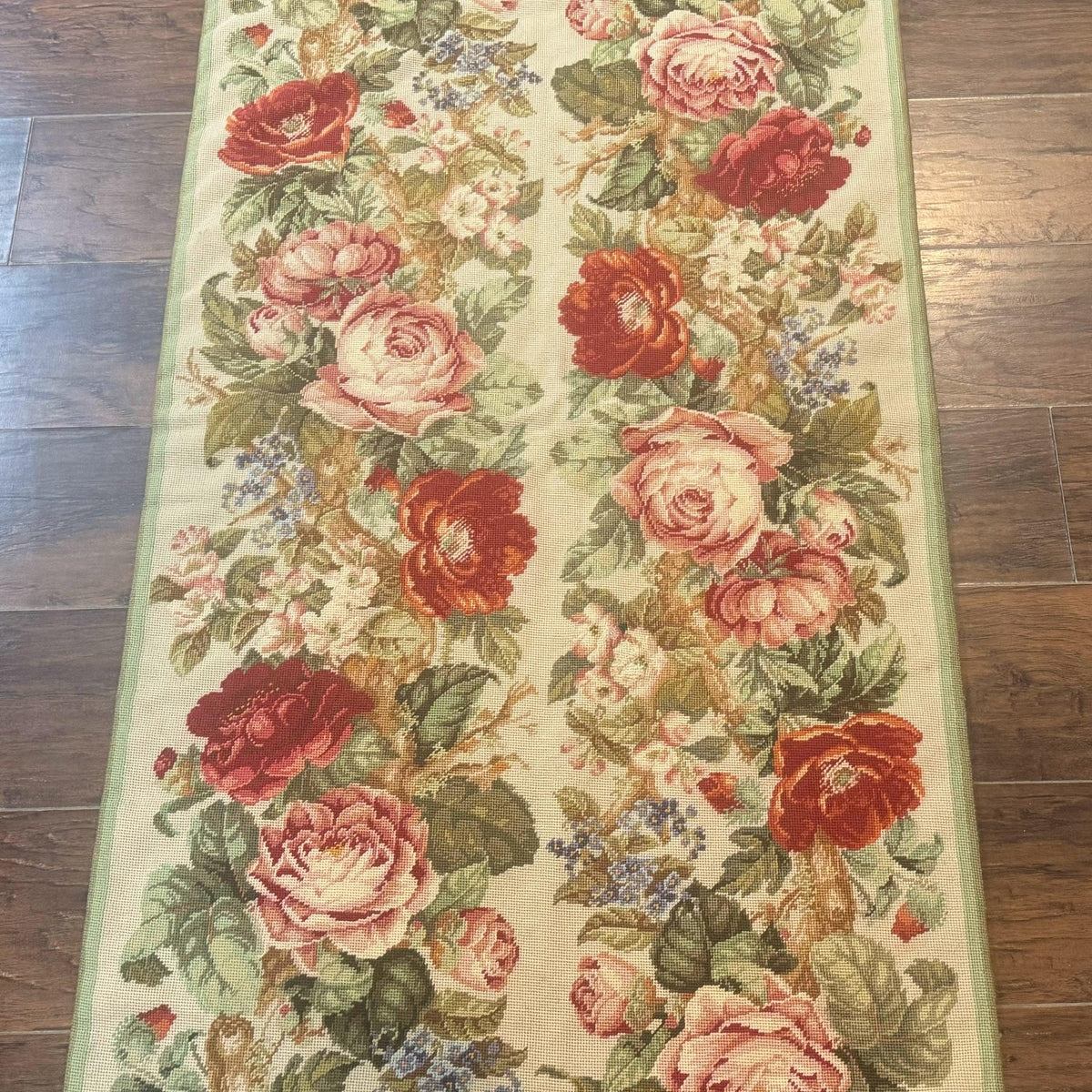 Small Needlepoint Rug 2.8 x 4.7, Floral, Vintage – Jewel Rugs
