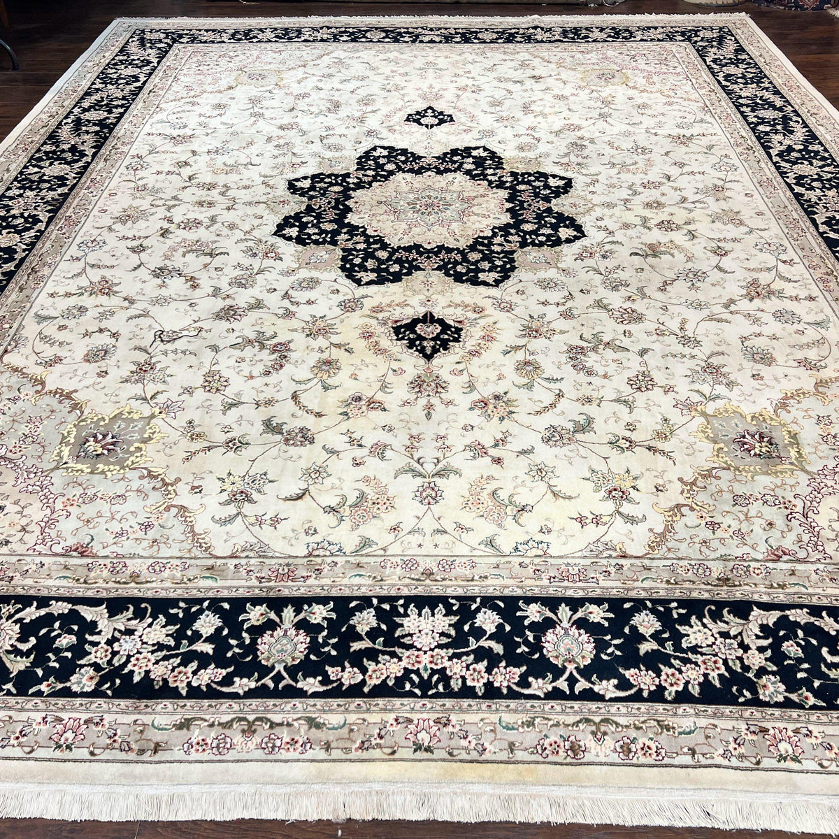 Sino Persian Rug 12x15, Ivory and Black, Floral Medallion Carpet, Larg ...